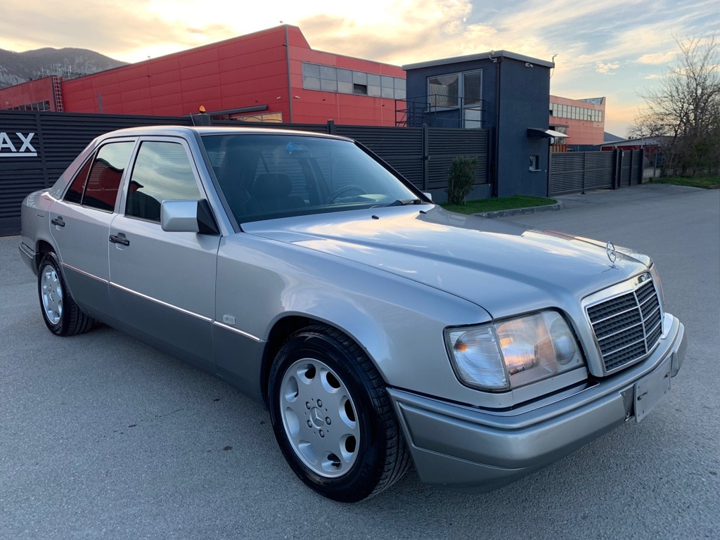 CARS.BG - Mercedes-Benz E 200 ИТАЛИЯ, 15000 лв., Бензин