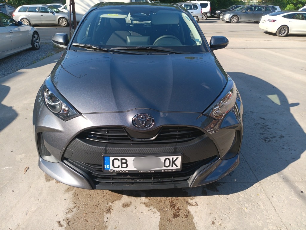 CARS.BG - Toyota Yaris 1.5 l TNGA e-CV, 4000 EUR, Хибрид